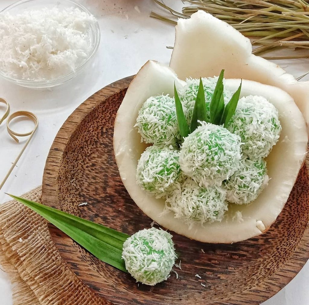 KLEPON - Traditional Indonesian food